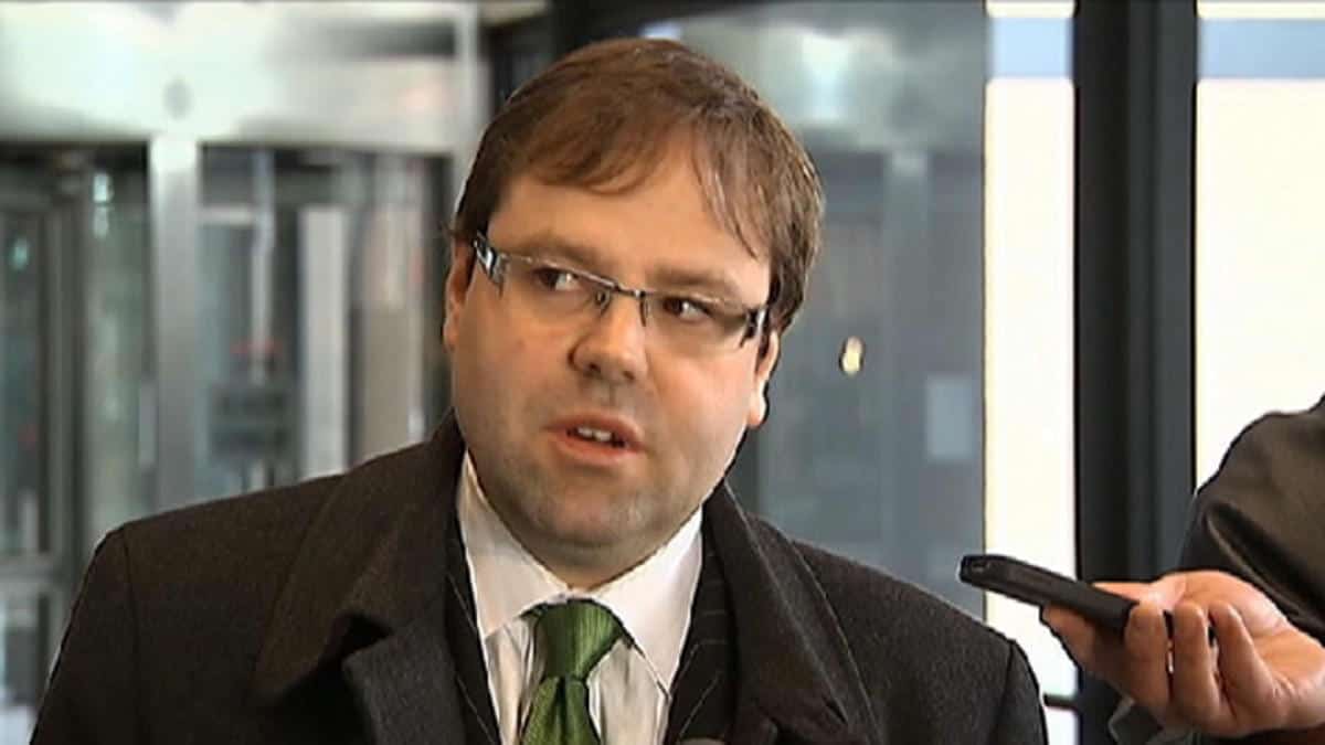 The Lawyer and the Scripted Q and A Trial The Lawyer and the Scripted Q ...