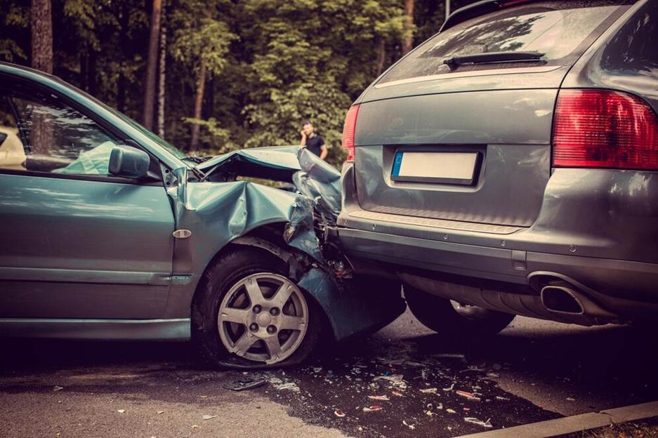 Injured in a Crash? Here’s How to Find a Car Accident Lawyer Who Wins Cases
